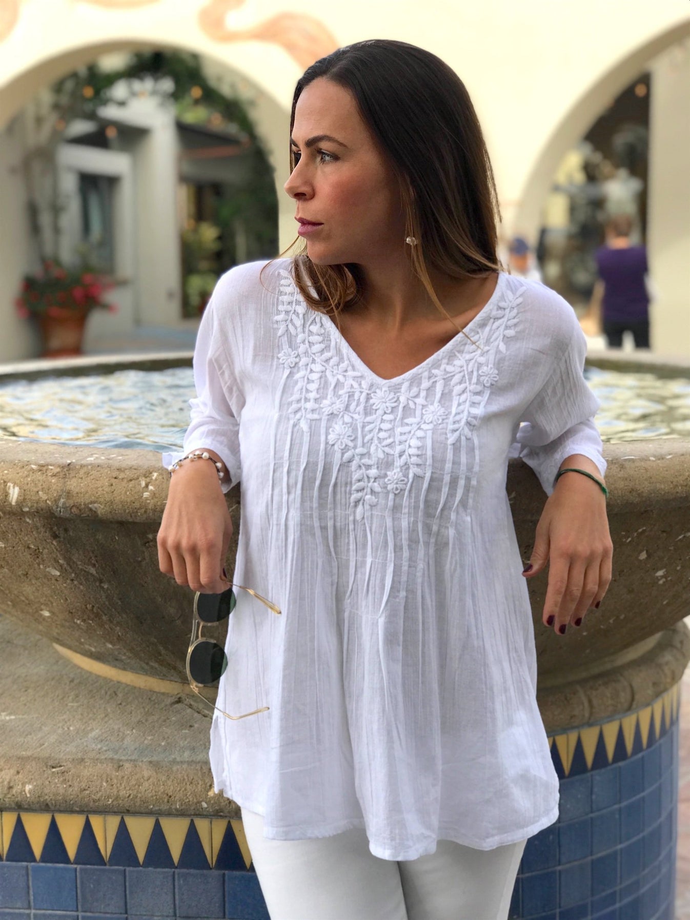 Sara Airy White Tunic – Abrazo Style Shop