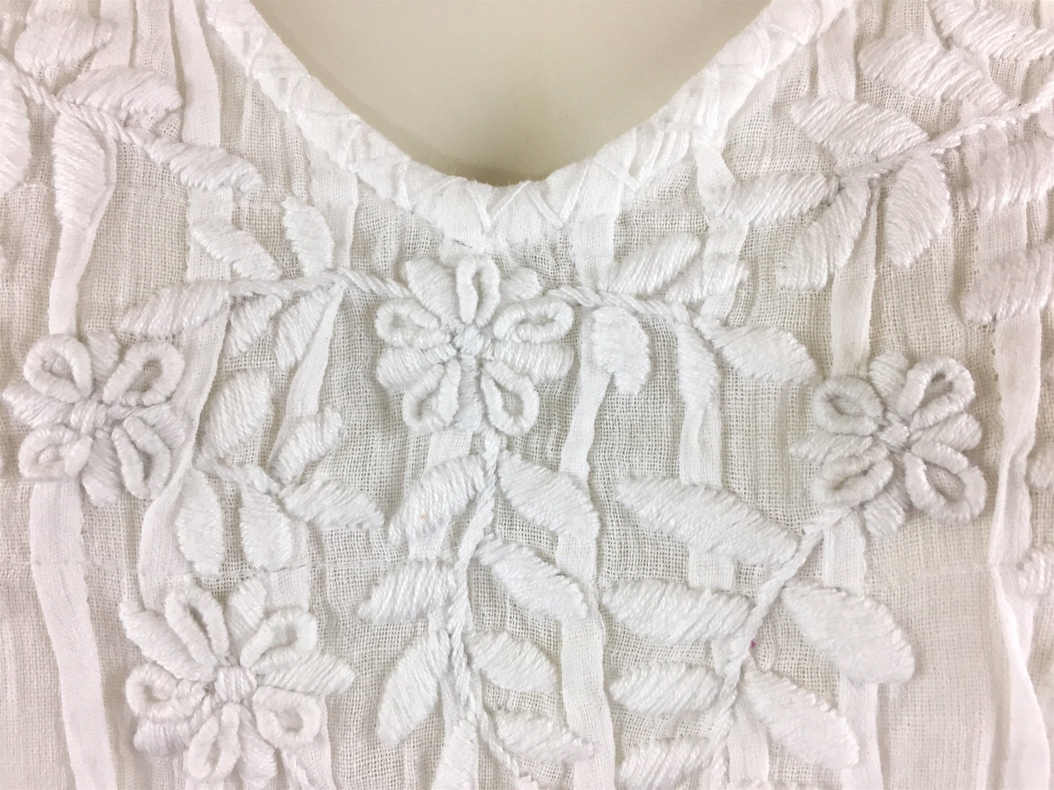 Sara Airy White Tunic – Abrazo Style Shop